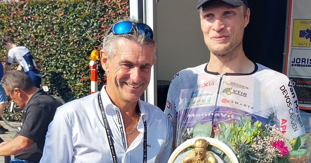 Koen Demuynck (42) wint met late uitval Dwars door Wingene: “M’n vrouw ...