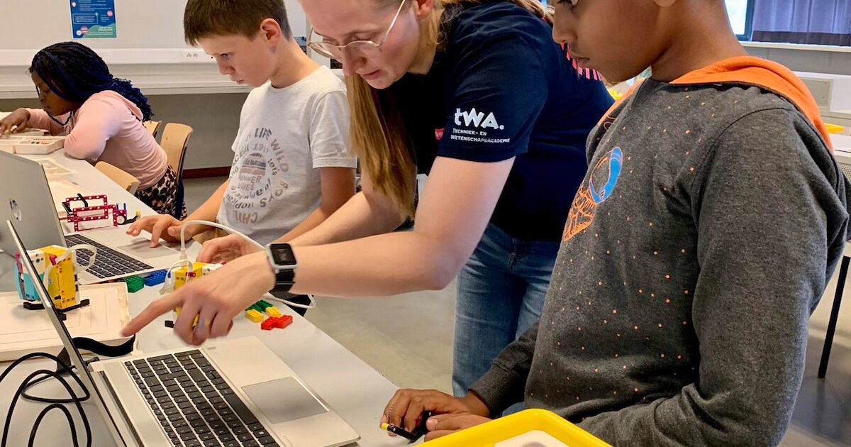 Via-scholen en de Techniek- en WetenschapsAcademie (TWA) van UCLL slaan ...