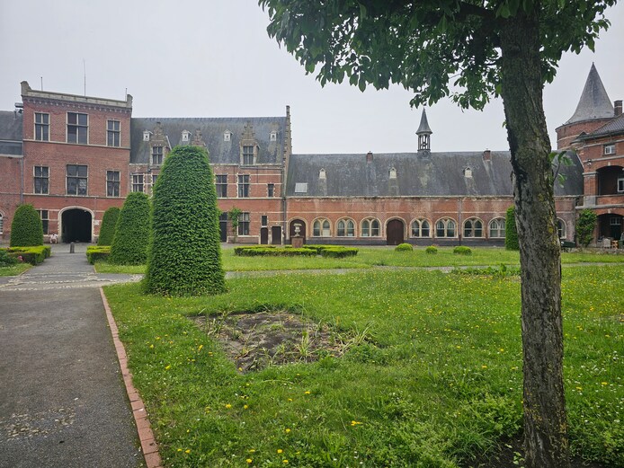Van museum, horecazaak of kinderboerderij tot opvangcentrum voor ...
