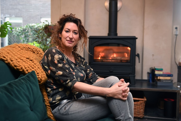 INTERVIEW. Sarah Van Pelt, ooit cipier in Leuven-Centraal, begeleidt ...