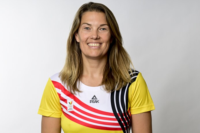 “Er zijn signalen dat het de goede kant uit gaat”: ex-zeilster Evi Van Acker nog steeds in Costa ...