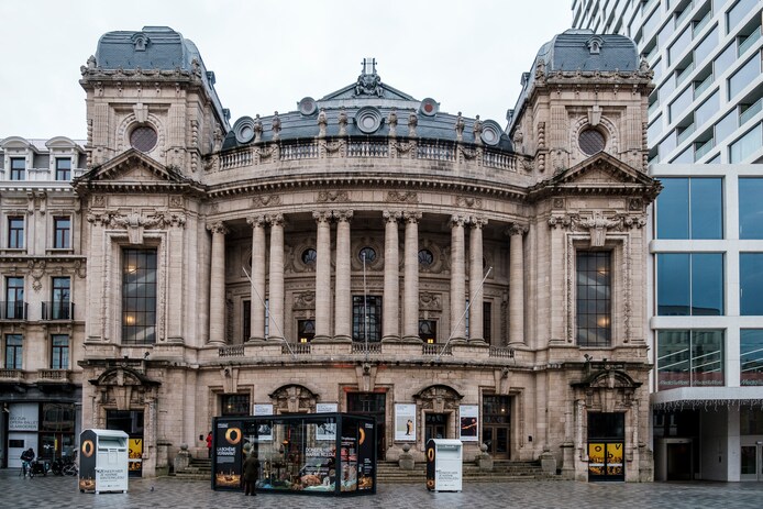 200 Oekraïense kinderen vieren Sinterklaas in Antwerpse Opera ...