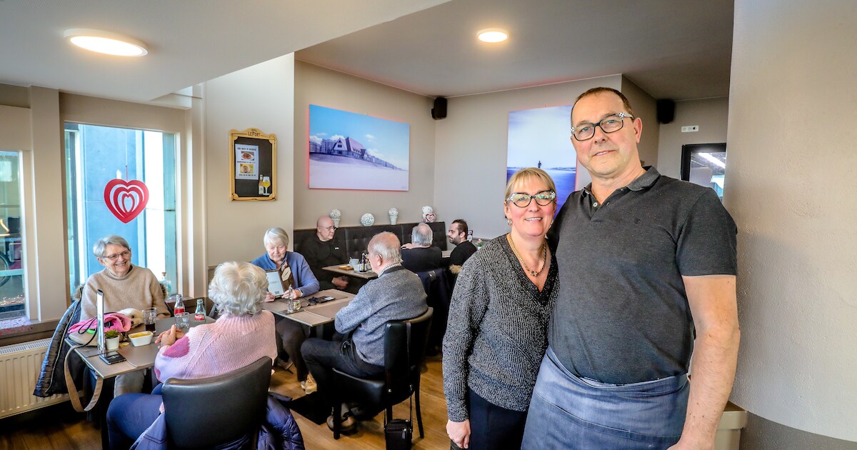Interieur van Tearoom en Snack 't Genot kreeg een opfrisbeurt ...