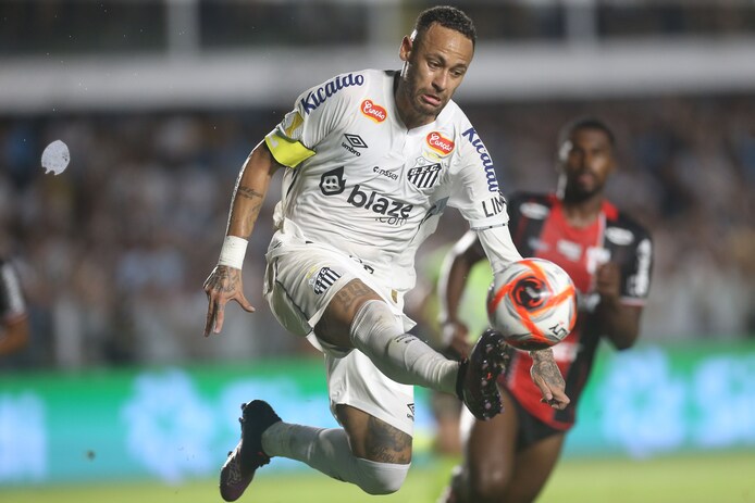 De terugkeer van de verloren zoon: Neymar maakt comeback voor Santos (en rollebolt snel over ...