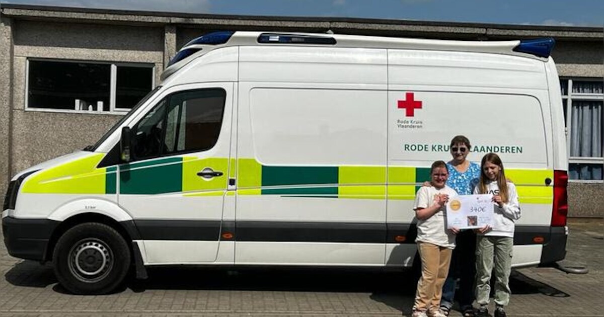 Leerlingen atheneum Keerbergen schenken 340 euro aan Rode Kruis Haacht ...