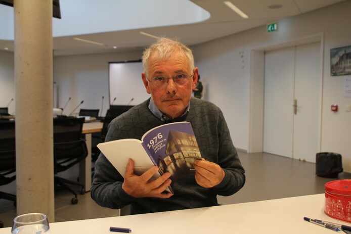 Voormalig burgemeester Ronald Parys brengt boek ‘1976, de politiek in ...