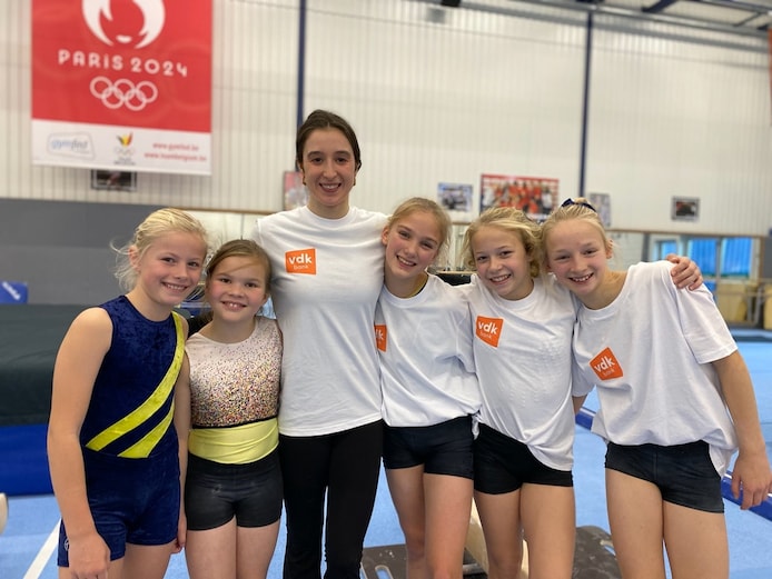 Zeelse jeugdgymnastes krijgen exclusieve turntraining van hun idool ...