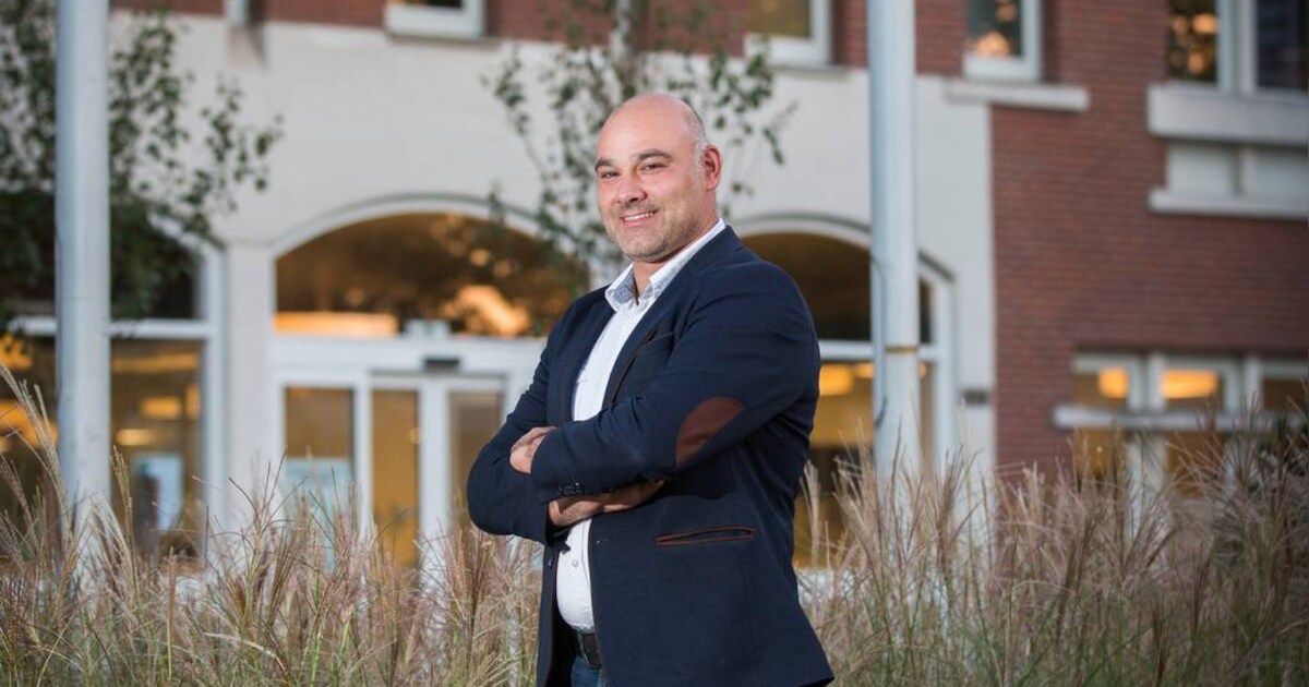 Maasmechelse stemmenkanon Serdar Karali spreekt: “Nee, niet alleen ...