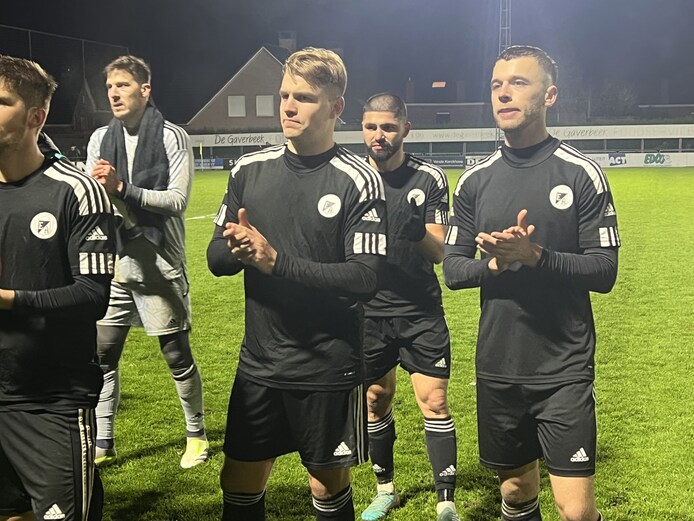 Andreas Burssens sluitstuk van solide defensie van Eendracht Aalst ...