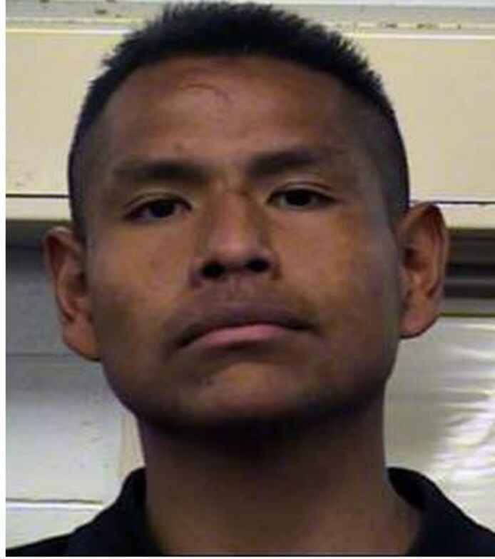 Moeder laat 23-jarige zoon oppakken omdat hij haar soep stal | Het ...