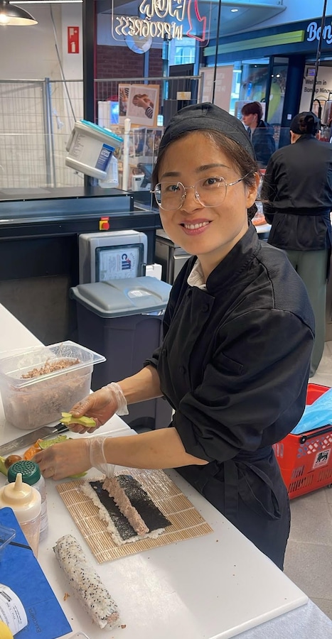 “Vraag naar verse sushi groeit”: Delhaize Ninove lanceert nieuwe ...