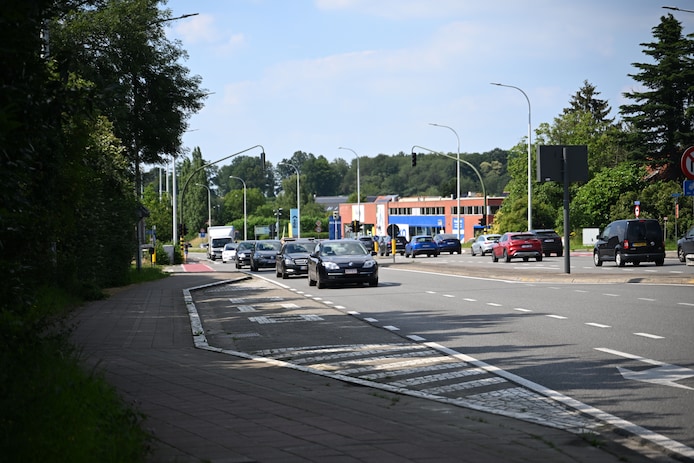 Maandag starten werken Nieuwe Mechelsesteenweg: verkeershinder tot herfst | Leuven | hln.be