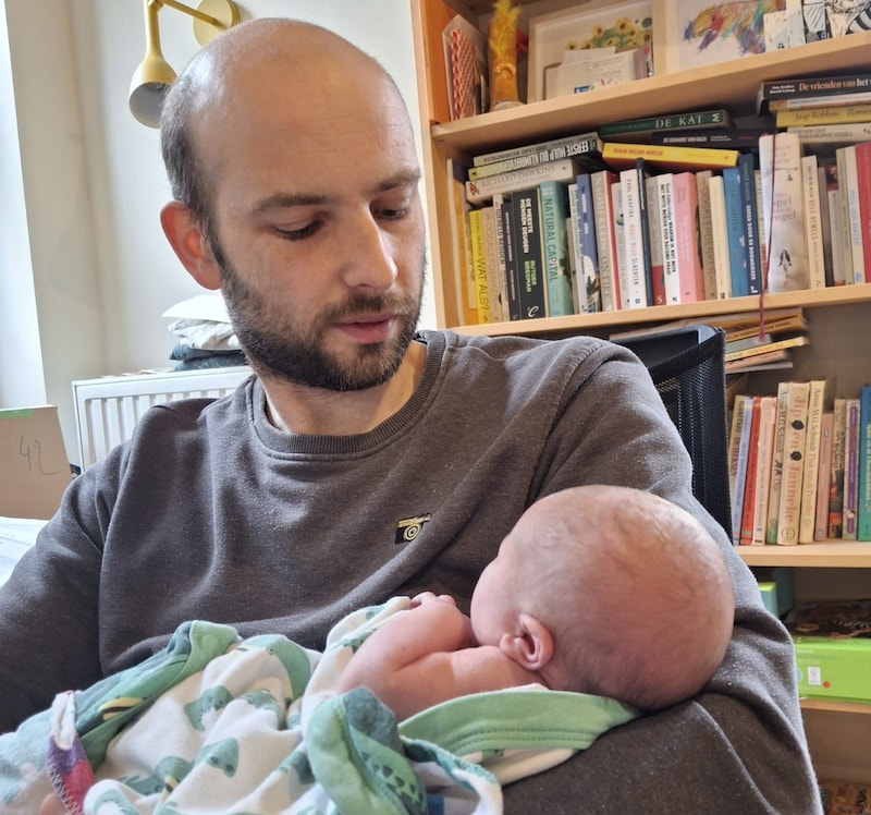 Burgemeester Michiel Hubeau en partner Janne verwelkomen derde kindje ...