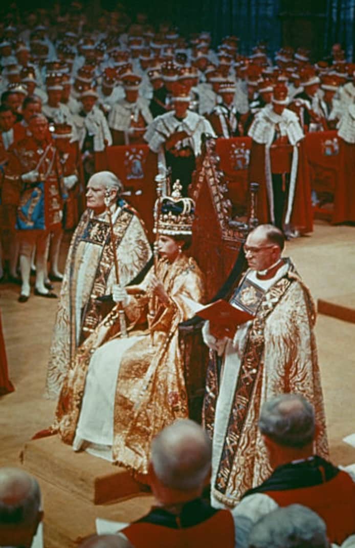 IN BEELD. Zo zag de kroning van Elizabeth II in 1953 eruit | Royalty ...