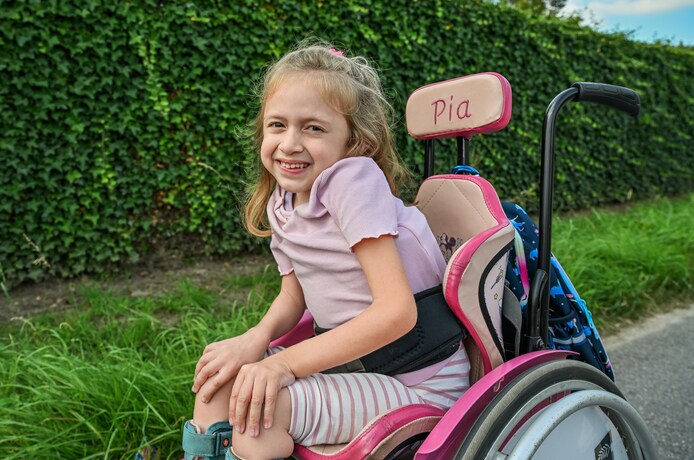 Hoe gaat het met Pia, vijf jaar na hét spuitje? “Mijlpalen waar we ...