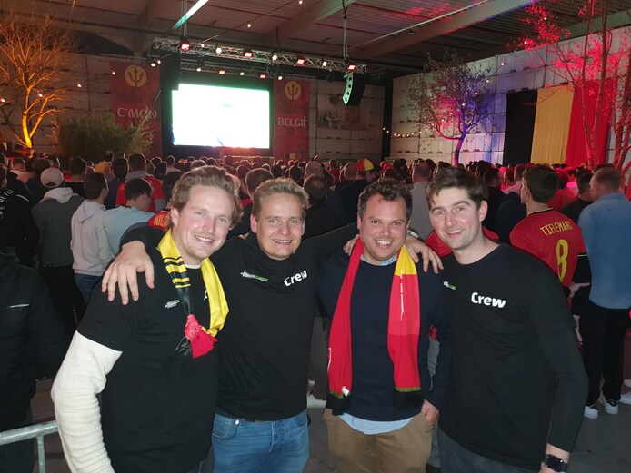 Fandorp ‘Bar Qatar Hoogstraten’ scoort bij het publiek: “Hal is heel ...