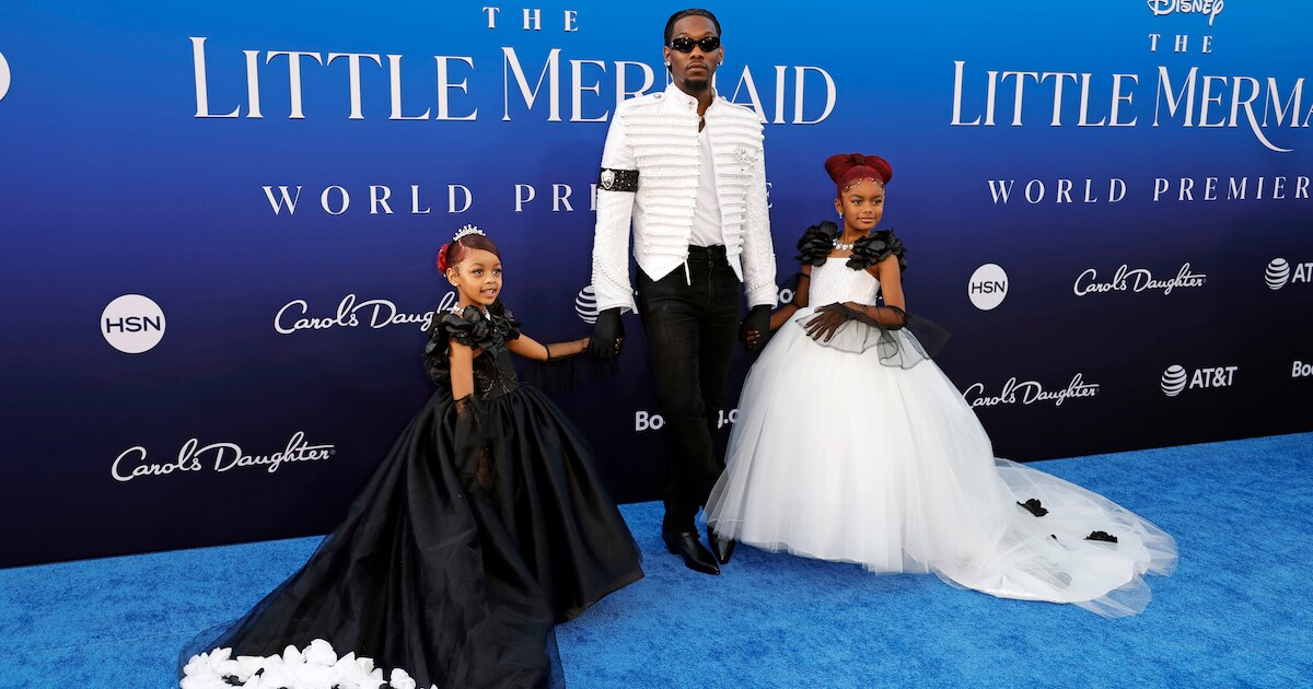 KIJK. Dochter Cardi B gaat met vader Offset en halfzusje naar ...