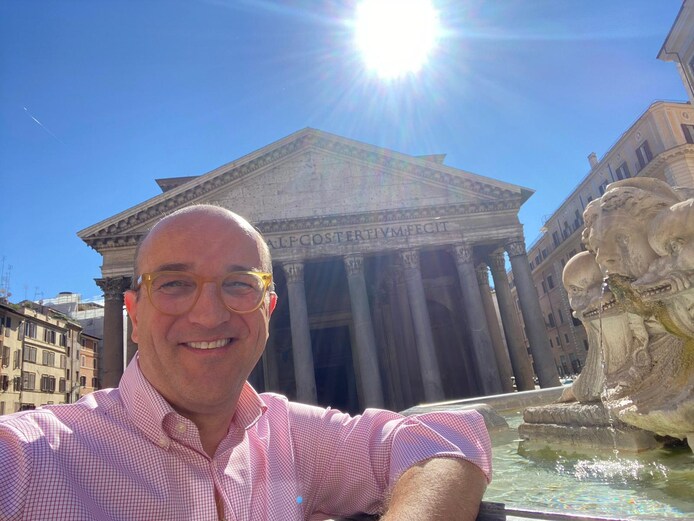 Patrick van der Vorst uit ‘Stukken Van Mensen’ over priesteropleiding ...