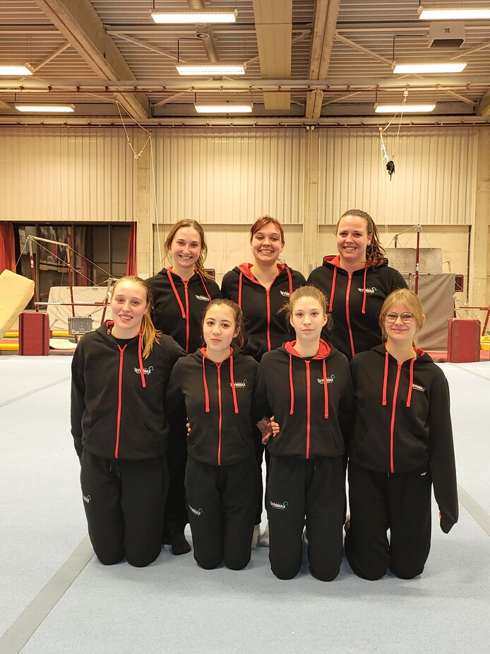 Zeven gymnasten van Gymmax naar Aquae Open Cup Aerobic | Dendermonde | hln.be