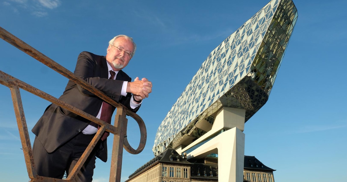 Een jaar geleden moest Marc Van Peel niks meer van cd&v weten, en nu ...
