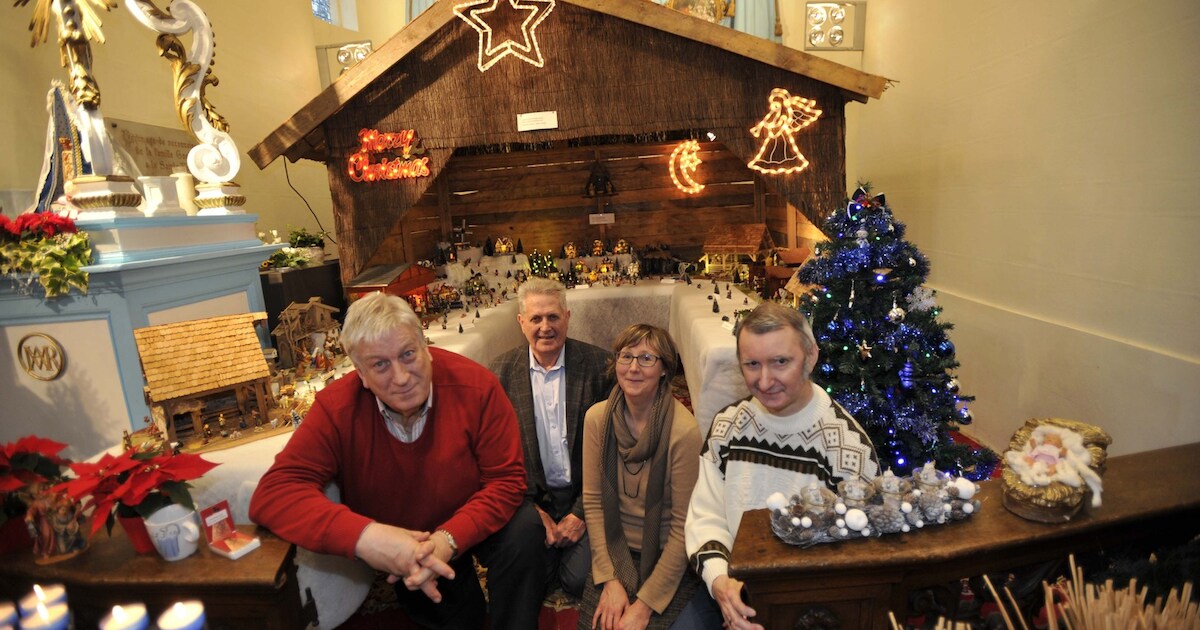Pastoor toont kerststalletjes in Boskapel | Meise | HLN.be