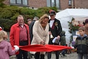 Haalterts belleman Tim opent kerstmarkt Pollare half jaar na afscheid ...