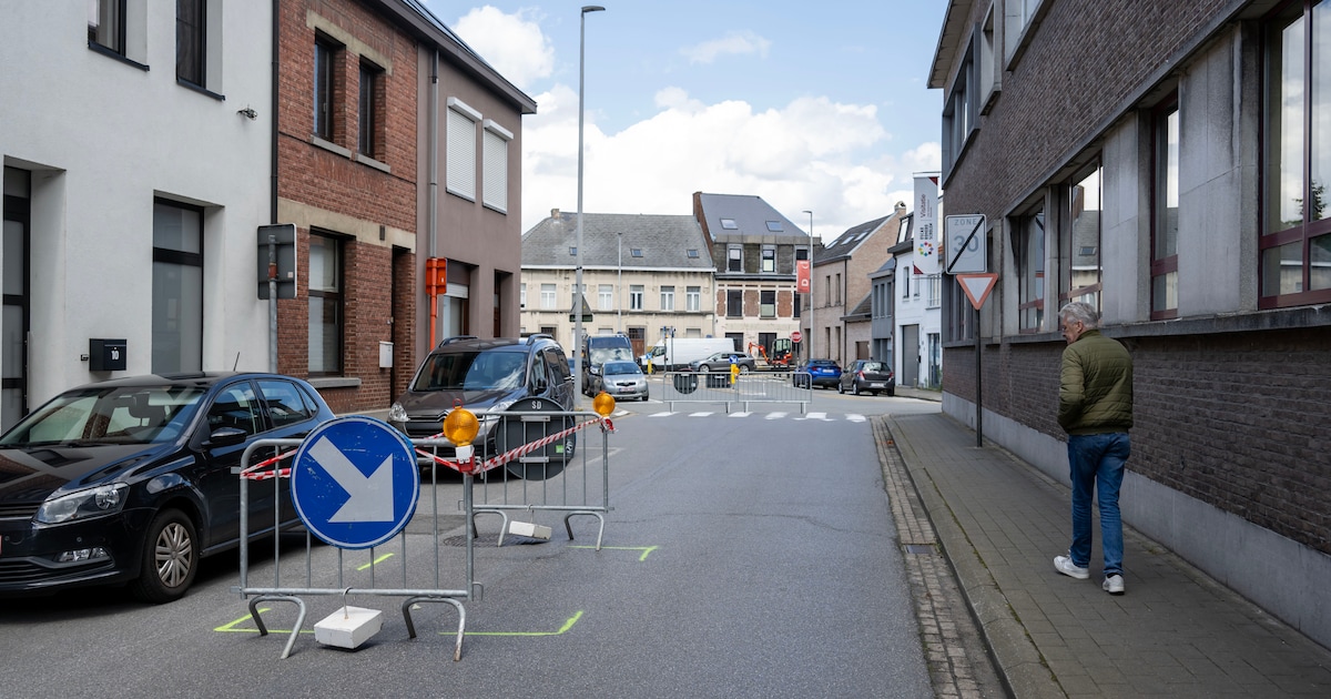 Omleiding zorgt voor nieuwe omleiding door wegverzakking in Rosstraat ...
