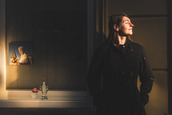 “Ik wist niet dat hij iets voor me voelde”: Lisette had een online ...