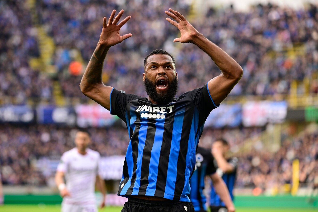 Van Tolu over Dolberg tot Tzolis: dit zijn de outsiders voor de Gouden Schoen | Foto | hln.be