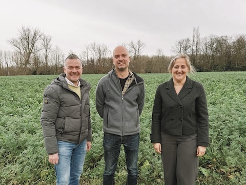 Acht Aalsterse landbouwers stappen over op groenbedekkermengsels om het ...