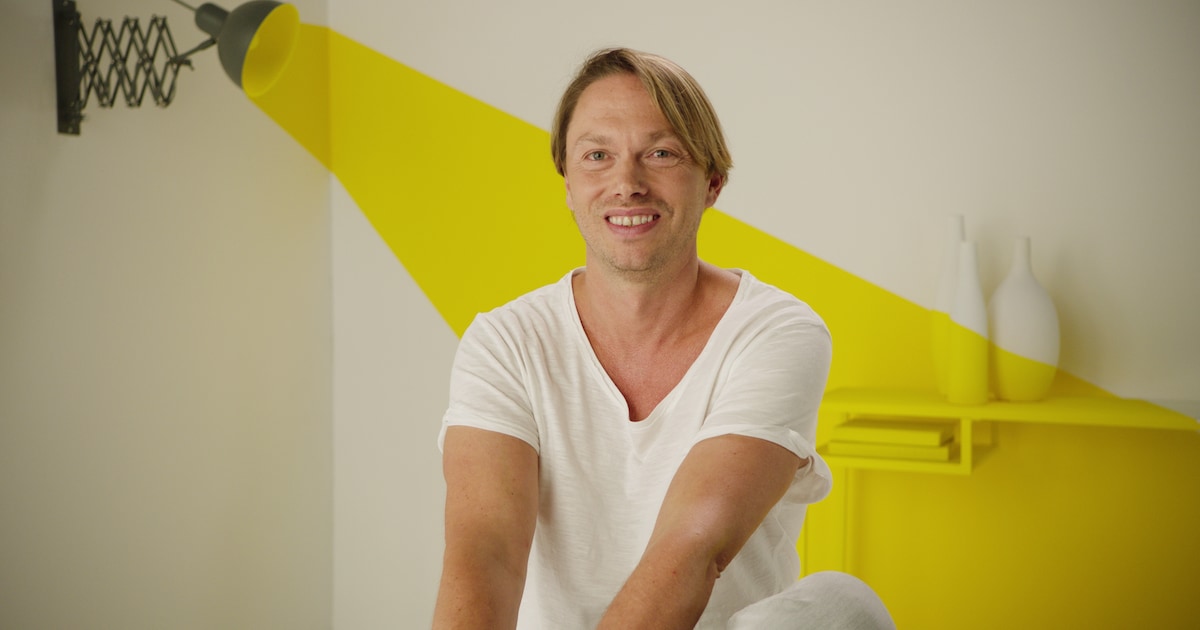 Regi liet voor één dag z'n spleetje wegwerken: “Dat doe ik nooit meer ...