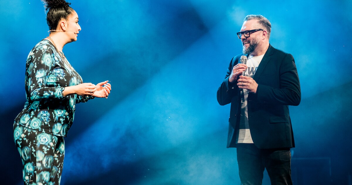 RECENSIE. Alex Agnew en Soundos El Ahmadi doen het samen in OLT ...