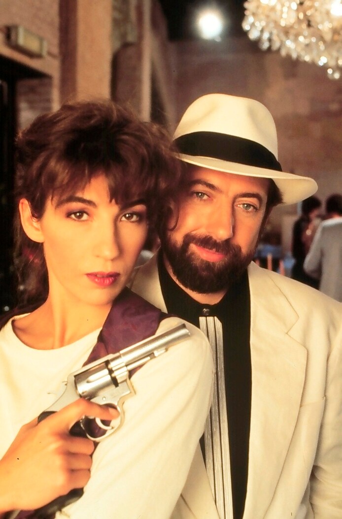 Presentatrice en zangeres Bea Van der Maat (62) is overleden na ...