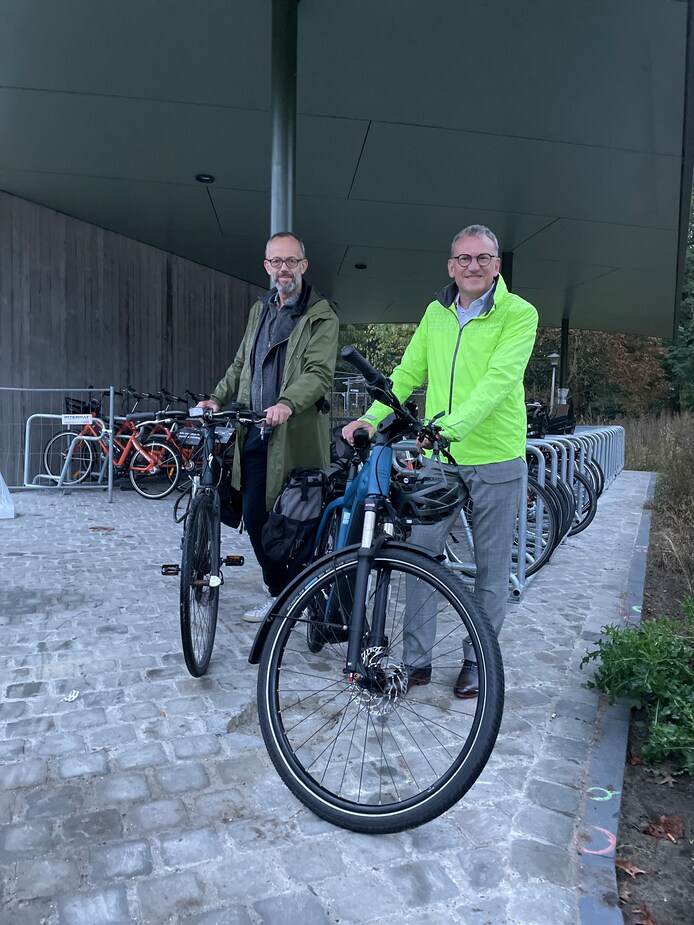 Aan de slag in de Gentse haven? Kom met de fiets naar het werk en maak ...