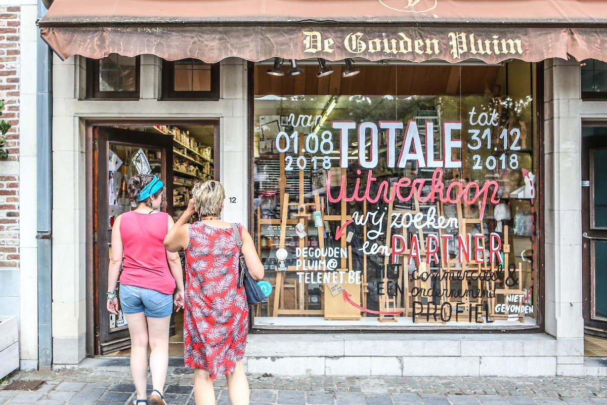 De Gouden Pluim gered, maar weg van Vrijdagmarkt | Gent | HLN.be