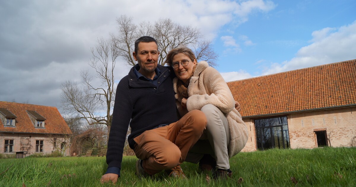 “Krantensnippers als isolatie en muren van leem en hennep.” Peter en ...