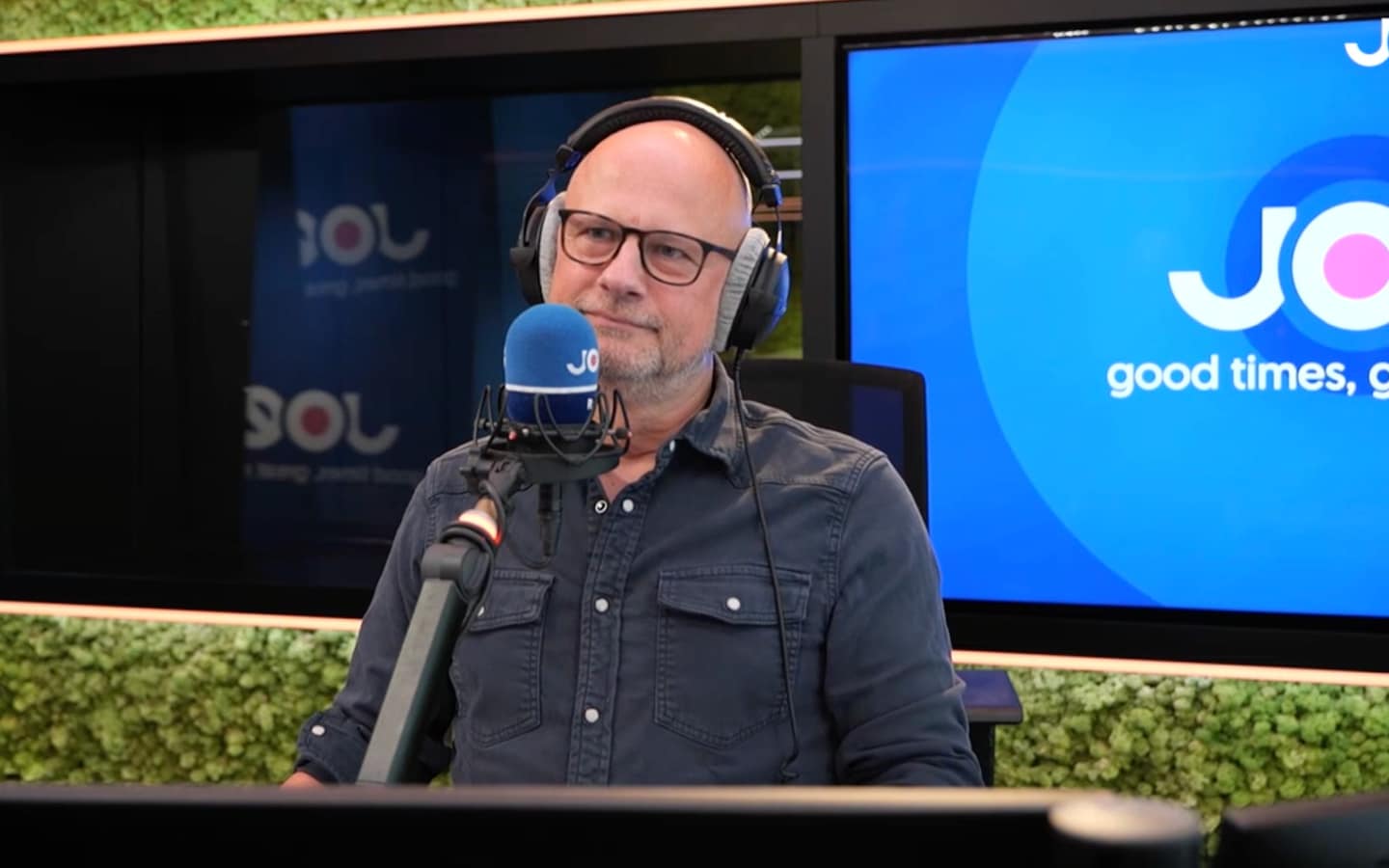 “Mijn littekens horen bij mij”: Raf Van Brussel blikt terug op moeilijk ...