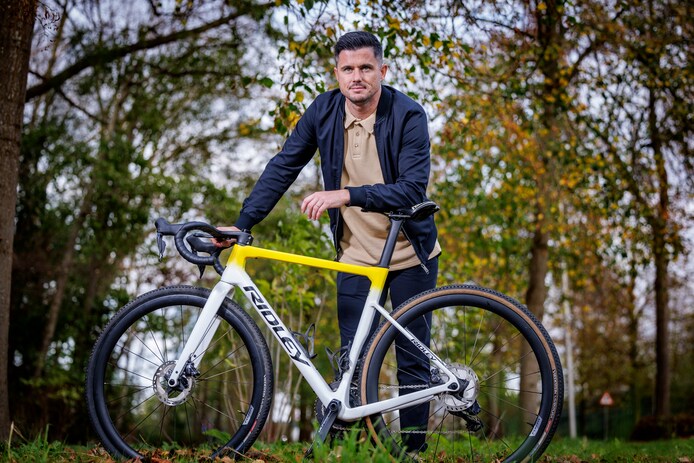 "De vacature stond nooit open": Philippe Gilbert misnoegd nadat niet hij, maar Serge Pauwels ...