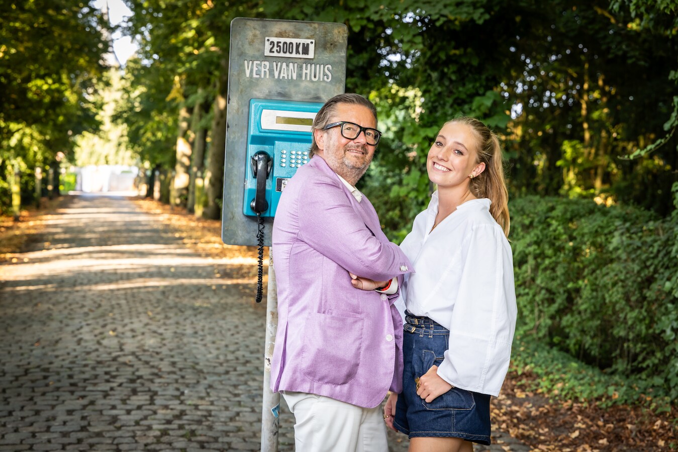 Véronique De Kock en zoon Sébastien winnen de race in ‘Ver Van Huis ...