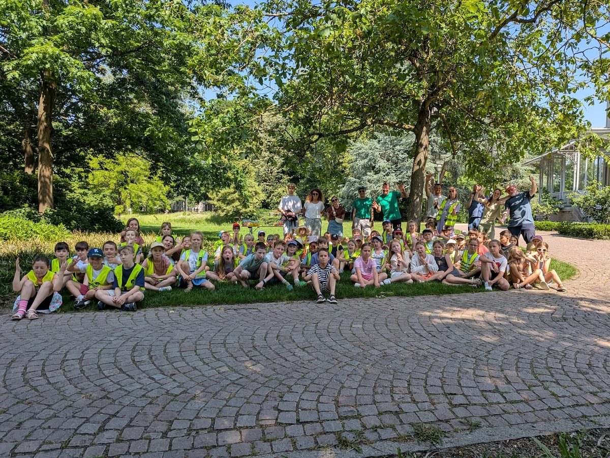 Tachtig Lintse leerlingen veranderen gemeentepark in bruisende ...