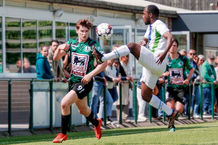 Petegem houdt met onuitgegeven elftal tegen Hasselt lang stand ...