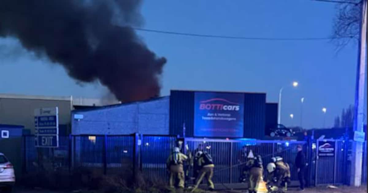 Uitslaande brand bij Botti Cars in Heule: “Schade is groot, maar we ...