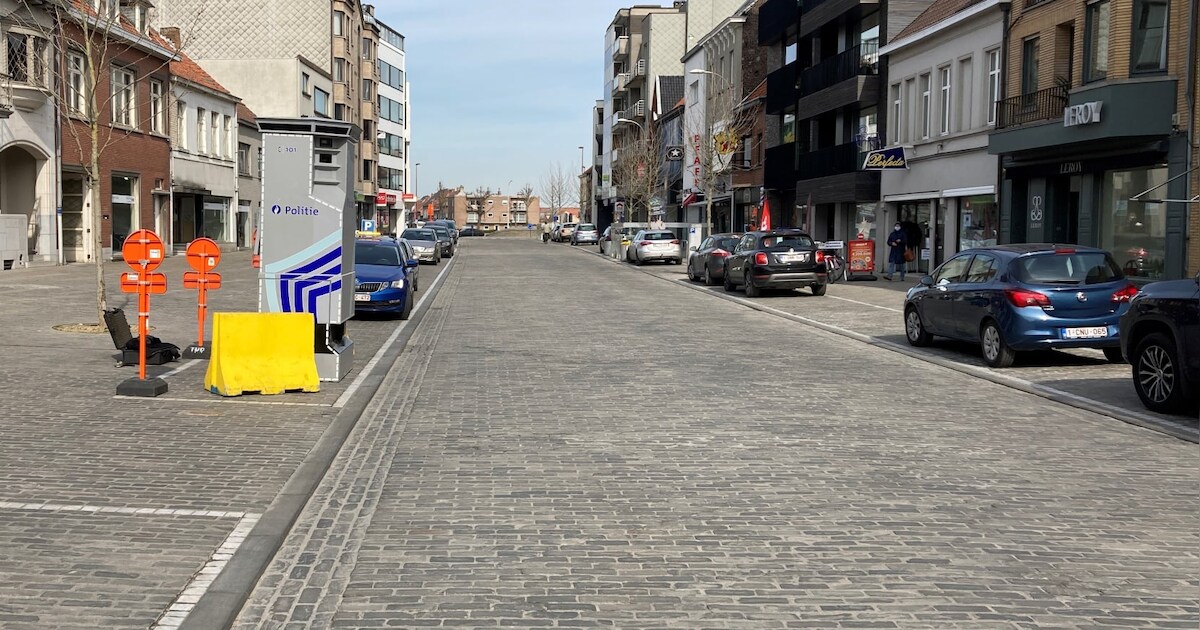 Superflitspaal staat komende week op de markt in Deinze | Deinze | hln.be