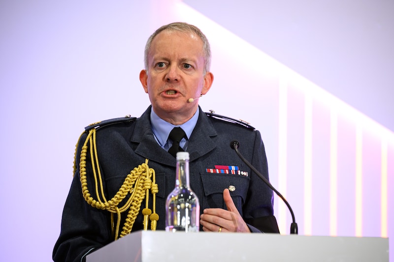 Dronegeneraal Michel Van Strythem: “Zal heel moeilijk zijn om ooit te ...