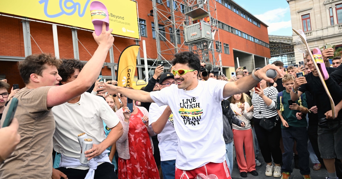 Average Rob verspreidt belgitude met eigen broodje vol-au-vent en dj ...