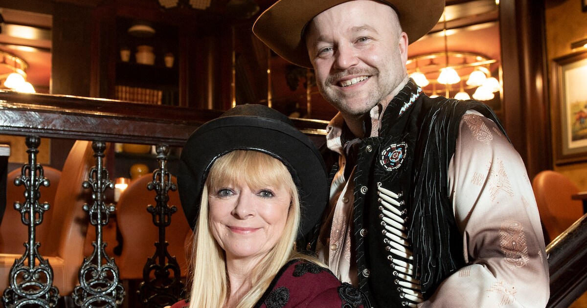 Sven en Linda De Ridder na 15 jaar weer samen op de planken | Showbizz ...