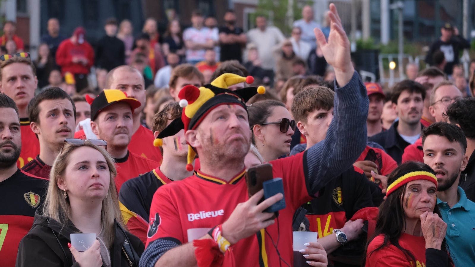 IN BEELD. Van verdriet naar vreugde: dubbel gevoel in Devil Arena na 1 ...