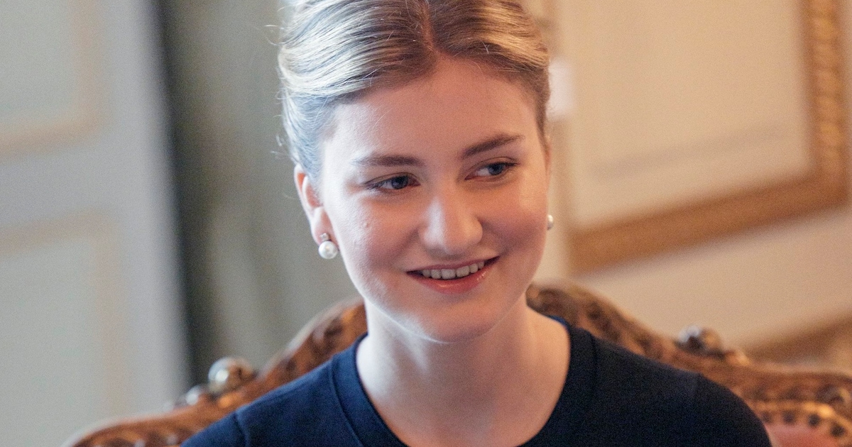 Kroonprinses Elisabeth krijgt gouden munt voor 25ste verjaardag ...