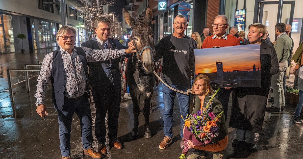 Ezel Berry wint Roeselaarse Persprijs | Roeselare | hln.be