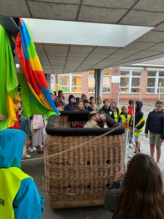Jaarthema ‘Boris en de luchtballon’ ging vlot van start in de Guido ...